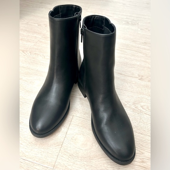 LOFT | Shoes | Loft Flat Ankle Boots | Poshmark